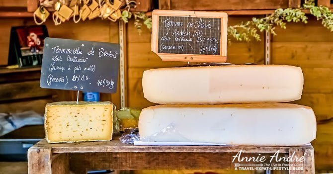 Origins Of French Stereotypes & Cliches Explained: Beyond Baguettes