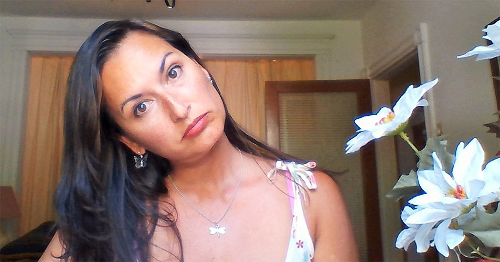Why Am I So Boring? 10 signs you bore the hell out of everyone!