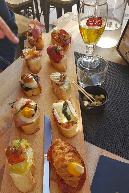 Easy French themed party ideas for lazy hosts: