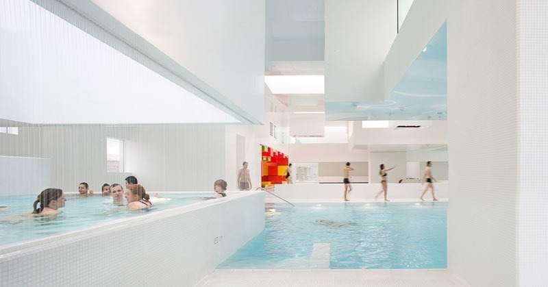 39 Extraordinary French swimming pools In France that are public