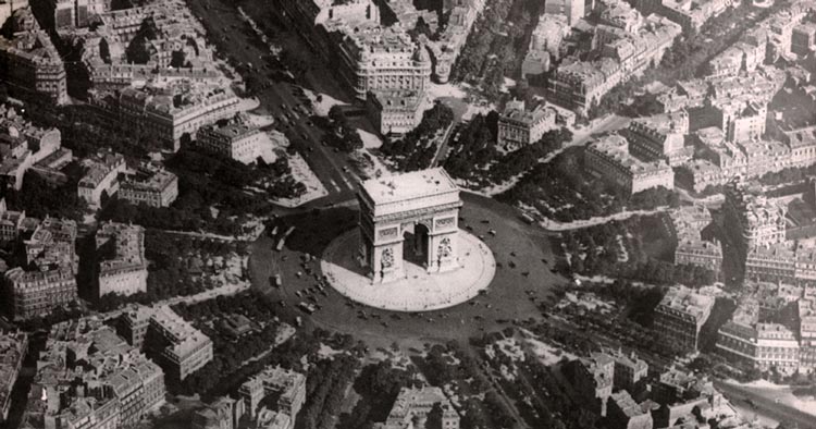 Driving in France as a tourist: Must know rules of the road