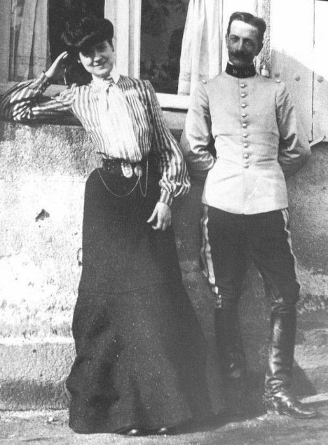 Secret Facts, History & Timeline Of COCO CHANEL: Life & Brand