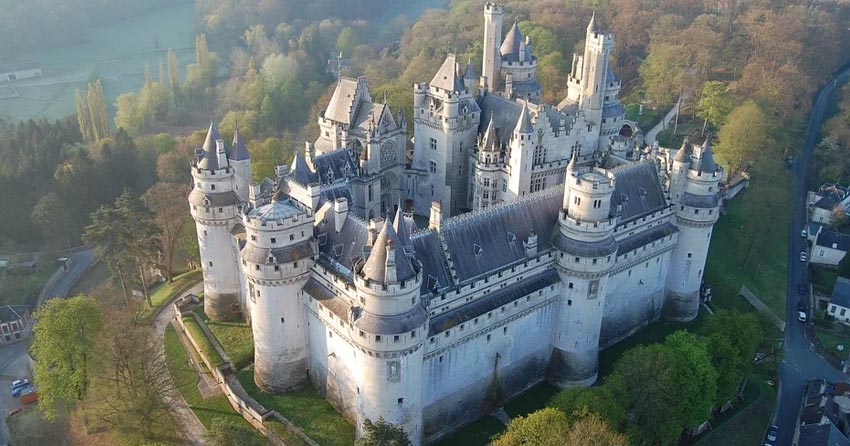 32 filming locations from iconic movies set in France