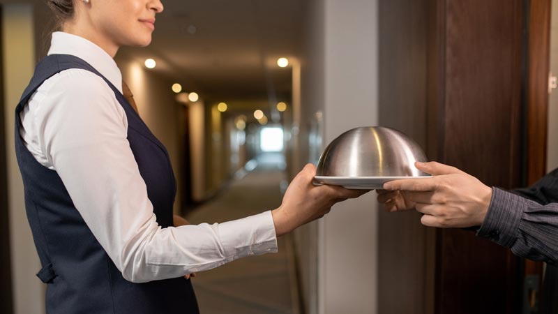 A guide to tipping in France: It’s not as much as you think!