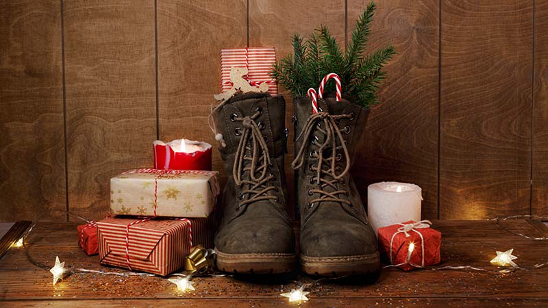 French Santa Claus in France: Past & present traditions