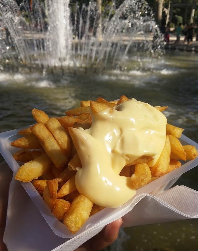 French Mayonnaise Recipe vs French Aïoli: What's the difference?