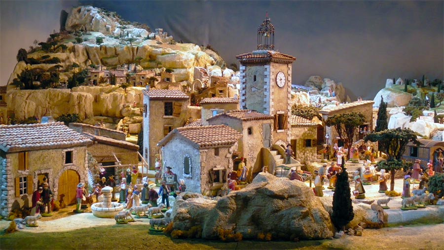 Christmas Santons of Provence & the unusual French nativity scene