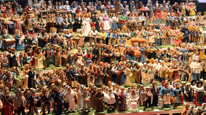 Christmas Santons of Provence & the unusual French nativity scene