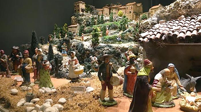 The big supper & 13 desserts of Christmas: French provençal