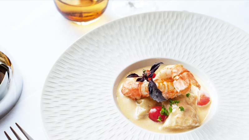 50 Weird French traditions & customs: Normal in France but strange to