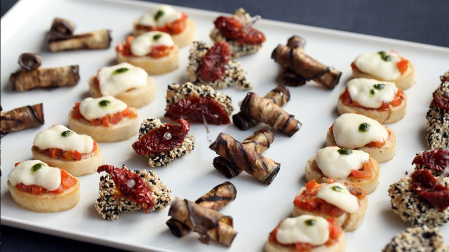 Decoding the formal French multi course meal: 2 to 7 courses