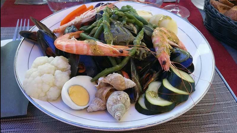 Le Grand Aioli: A French Provençal meal starring a garlicky dip