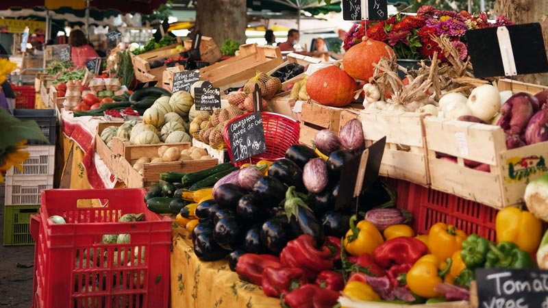 100 Essential French ingredients for your French grocery list