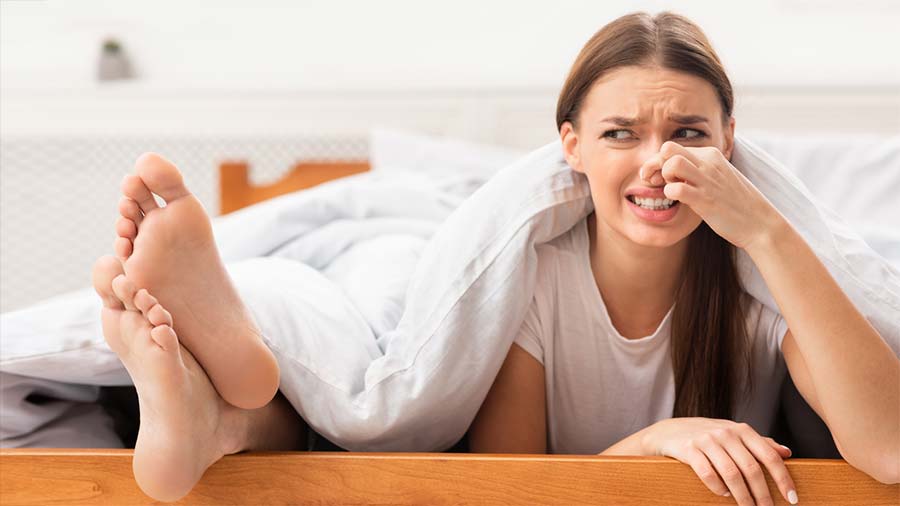 Why people love stinky cheese & smelly foods, according to science!